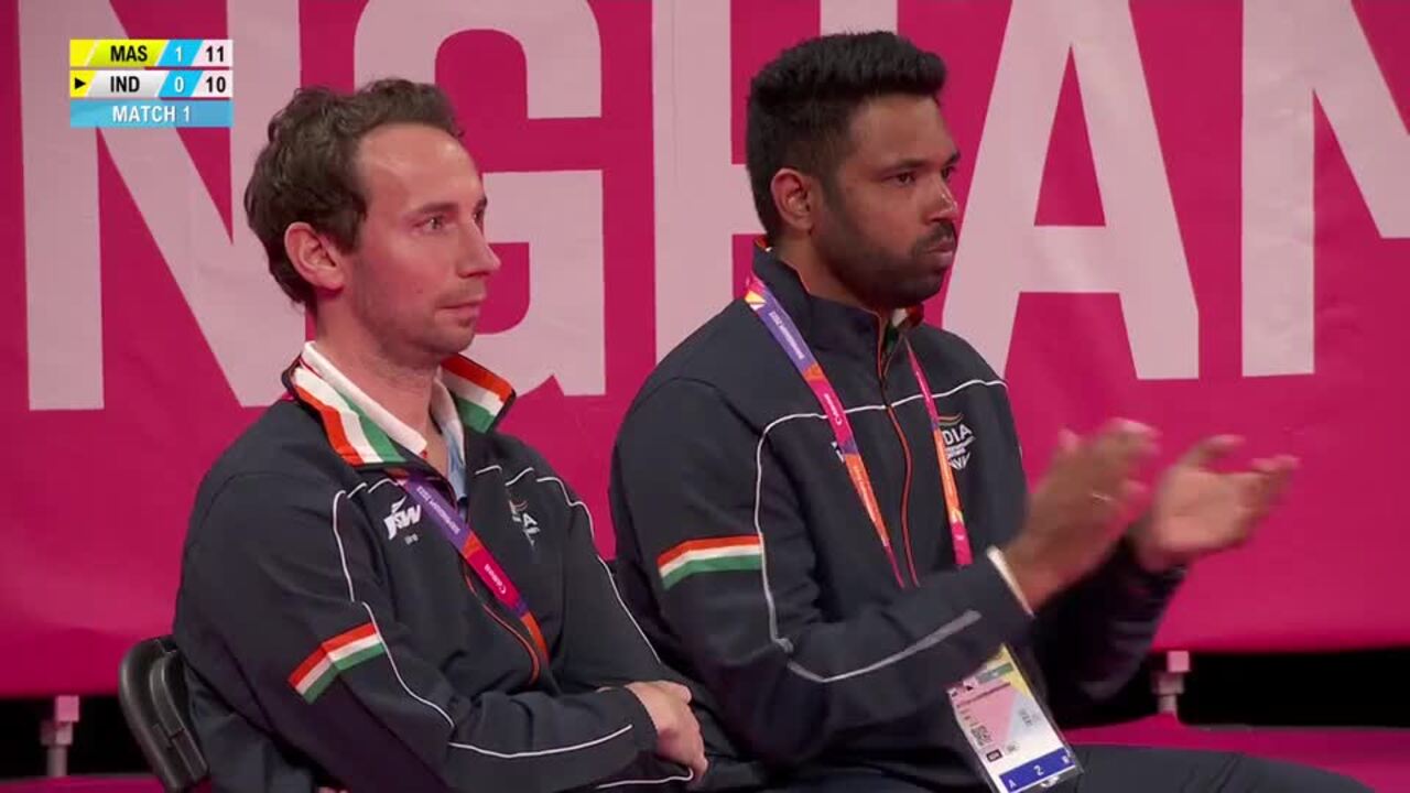 B2022: Team India change racket mid rally